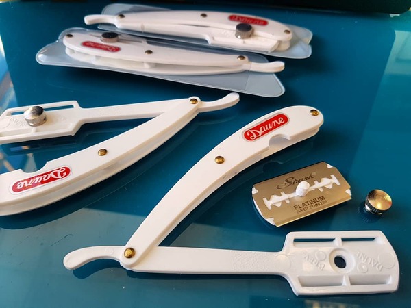 Daune Double Edge (Shavette style) Safety Razor - The Gentleman's Groom ...